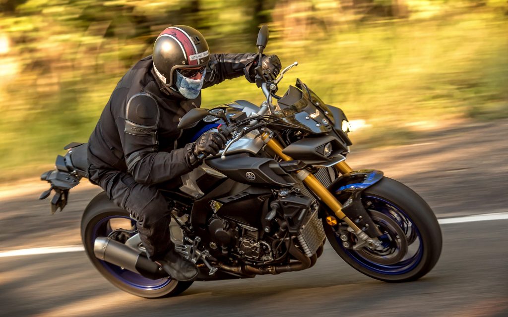 2017 YAMAHA MT10SP REVIEW – WEAPONISED ROBO-ZOMBIE - National ...