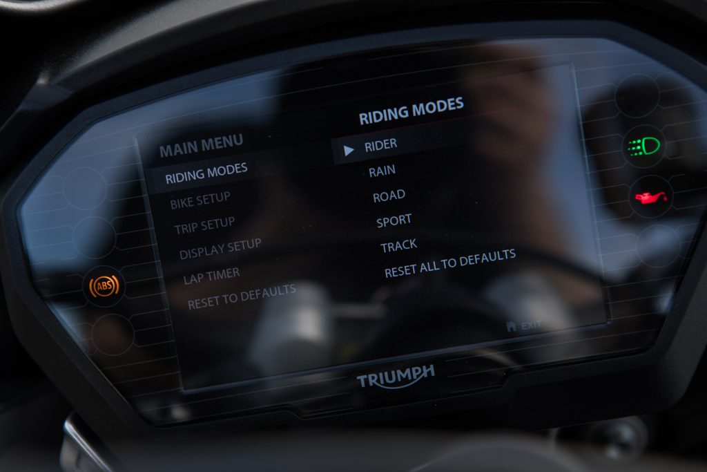 2017 TRIUMPH STREET TRIPLE 765RS, 765R & 765S REVIEW – SOME COOL ...