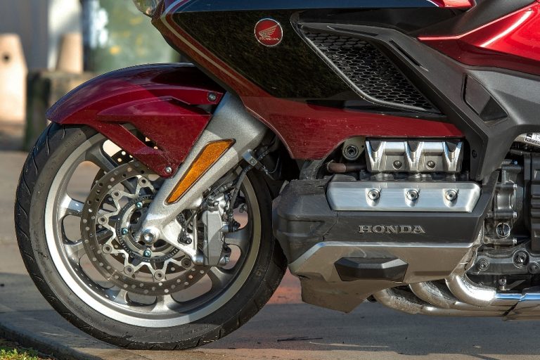 2019 HONDA GOLDWING REVIEW – AUTOMATIC FOR THE PEOPLE - National ...